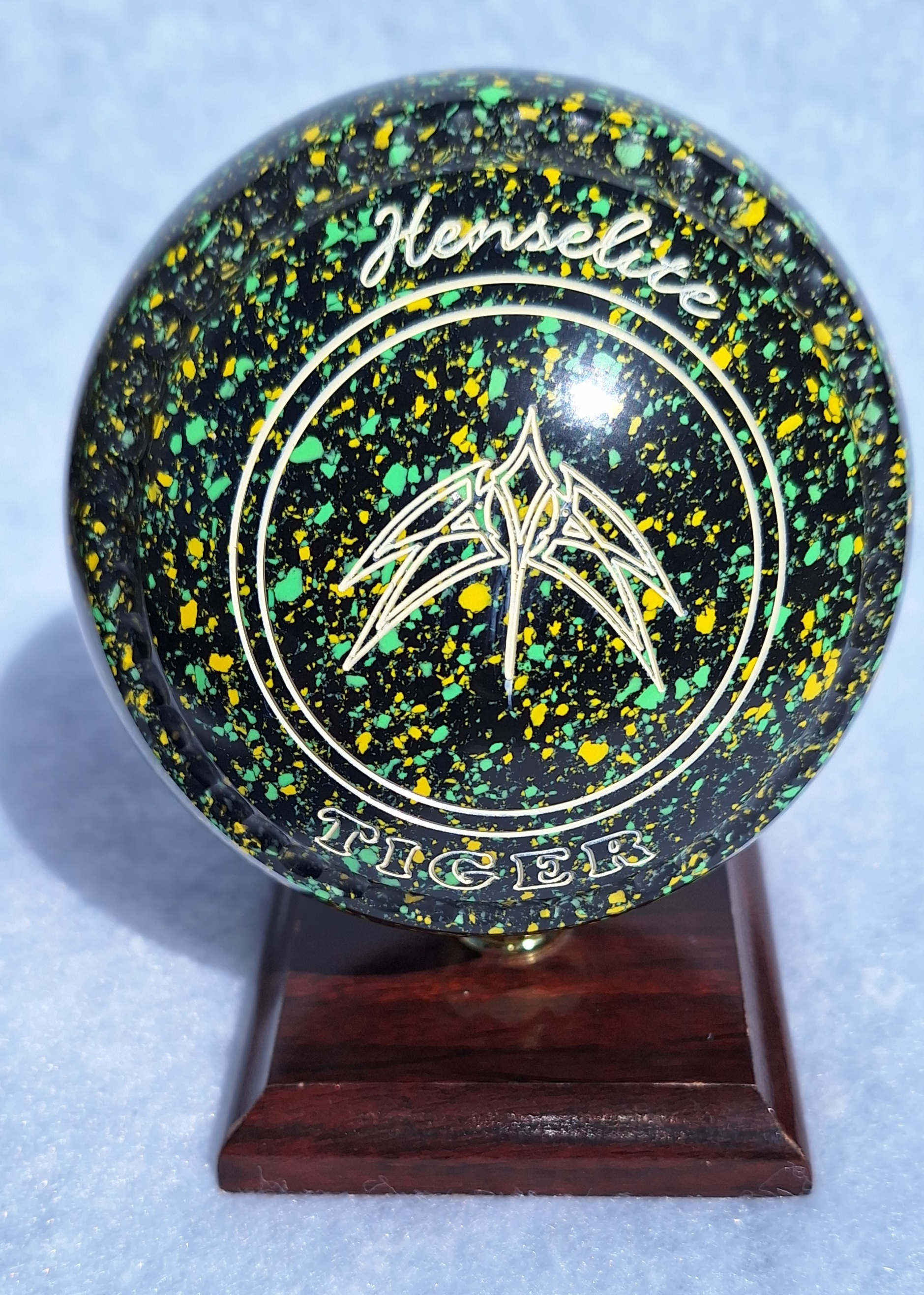 Henselite Bowls Size 3 | Bowlamania Ltd